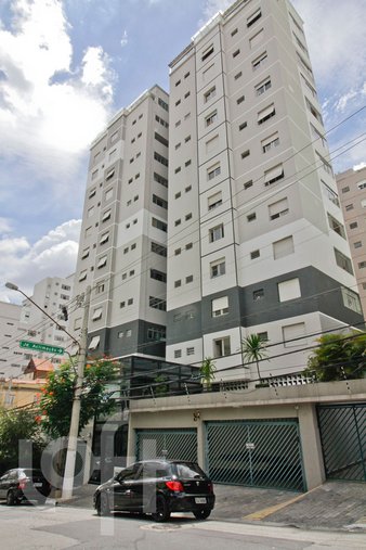 Condomínio Edificio Eneide - Rua Pires da Mota, 735, Aclimação