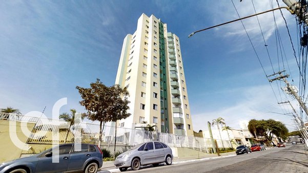 Condomínio Edificio Camila - Rua Mercedes Lopes, 288, Penha