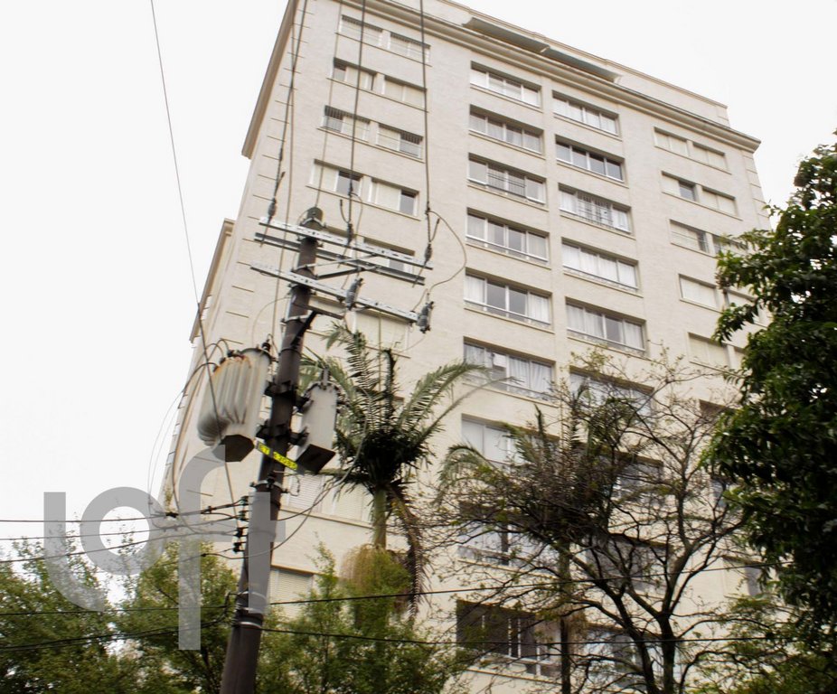 Condomínio Edificio Stella - Rua Embaú, 209, Vila Clementino
