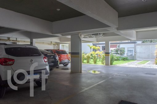 Condomínio Edificio Jerusalem - Rua Rosa Maria Savassi, 48, Itapoã