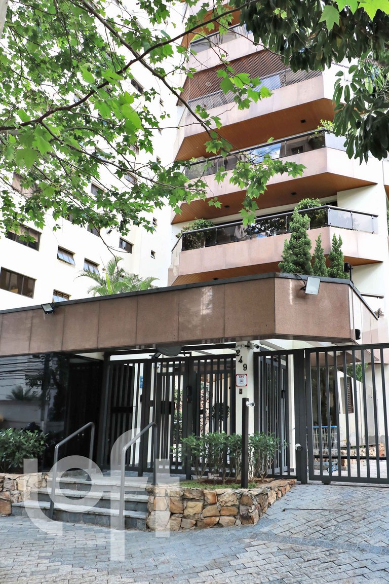 Condomínio Edificio Imperial Tower - Rua Jerônimo da Veiga, 249, Itaim Bibi